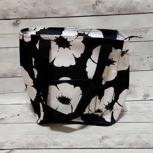 thirty-one - Poshmark